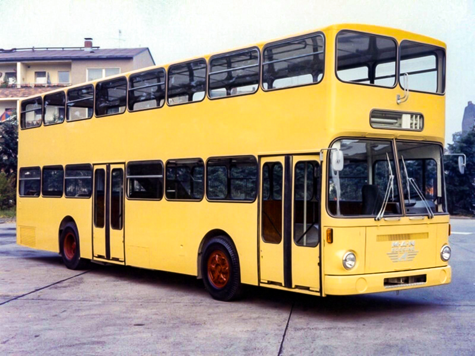 MAN SD 200 – poschodová berlínska autobusová legenda | Slovenská ...